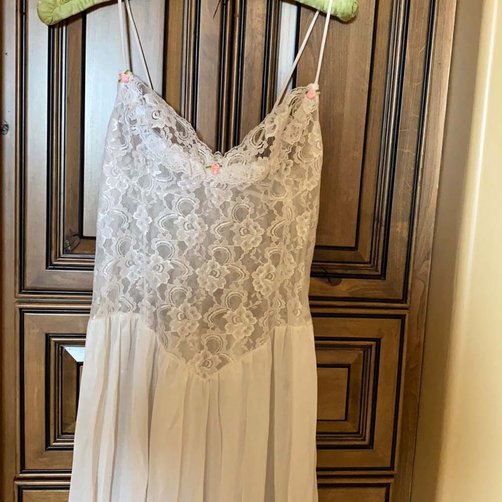 Vintage Negligee - Gem